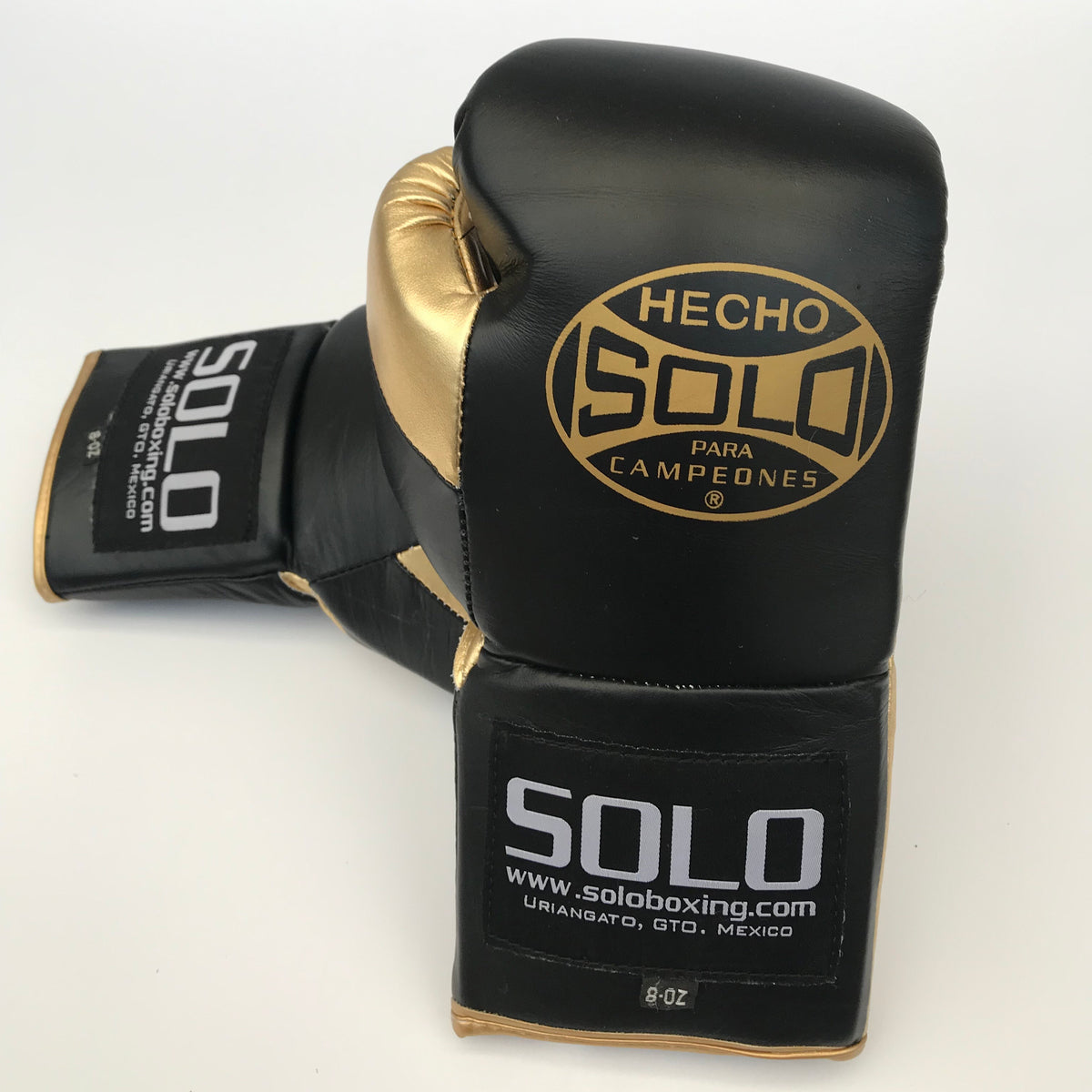 Black & Gold Pro Fight Gloves – Solo Boxing